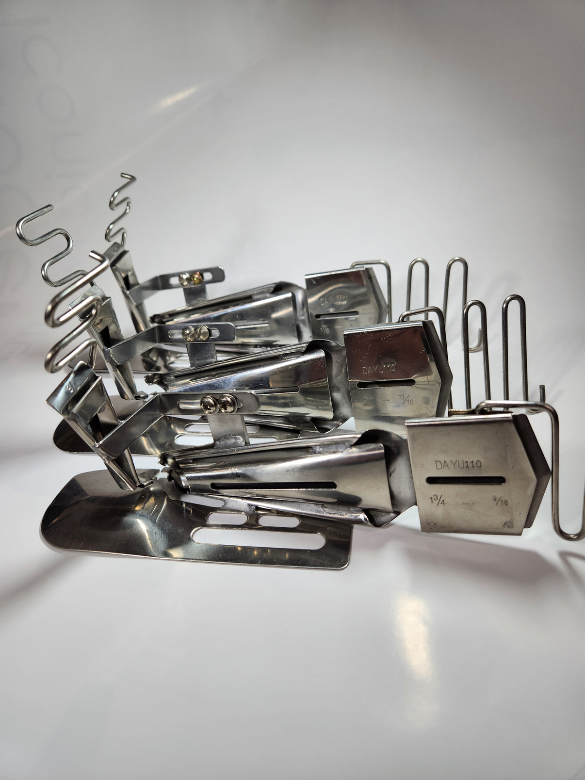 RIGHT Angle Binder With Piping – Senal